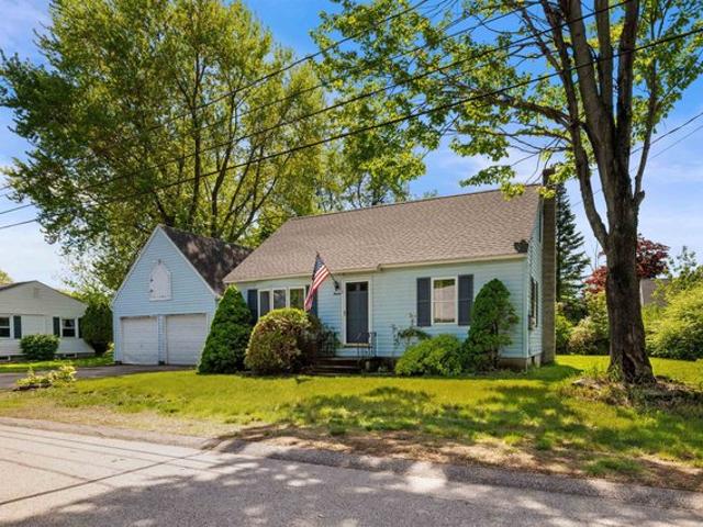 11 William St, Somersworth, NH 03878