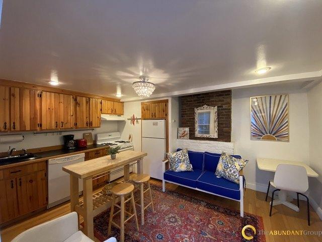 11 William St Unit S, Cambridge, MA 02139