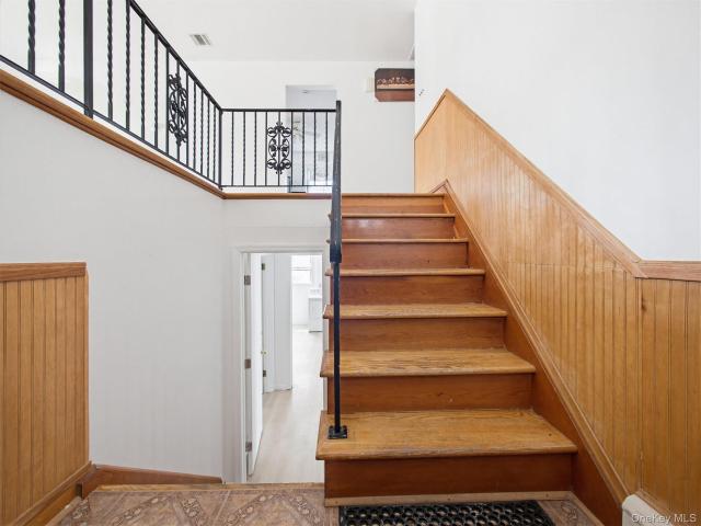 11 Willow Drive