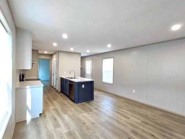 11 Woodland Lane