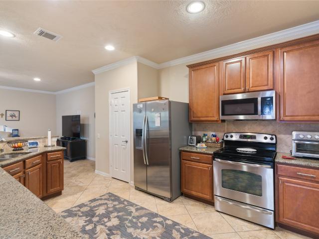 11 Abercrombie Pl, Conroe, TX 77384 | MLS #60403