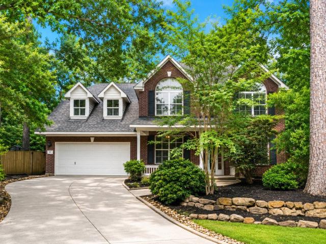 11 Alden Glen Court