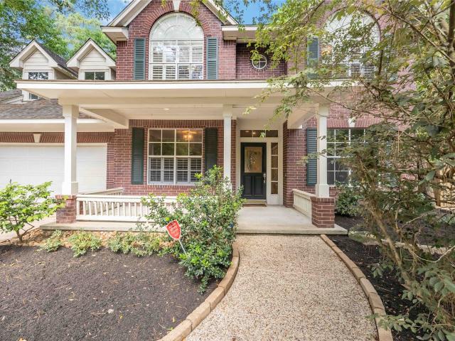 11 Alden Glen Court