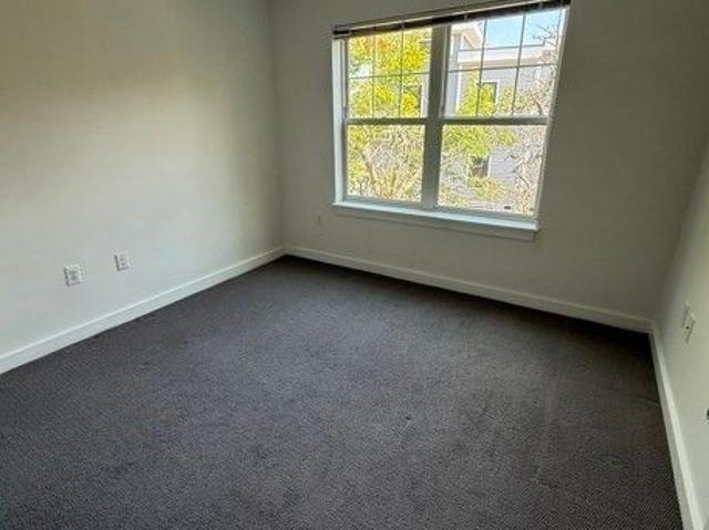 11 Alder St Unit 4 2D, Waltham, US, MA