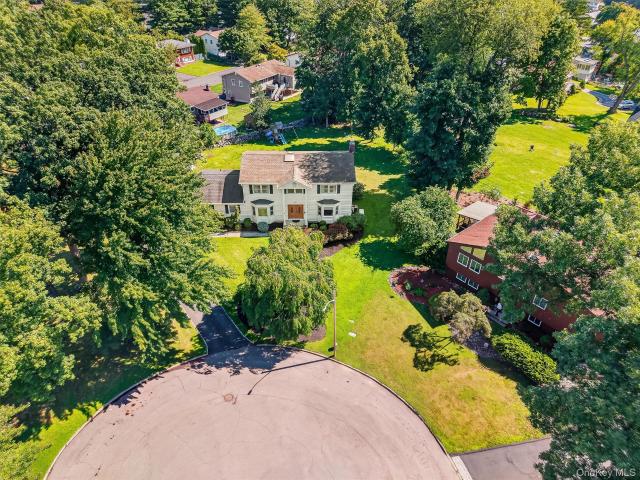 11 Allison Circle