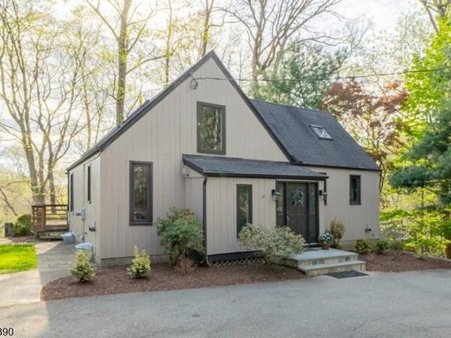 11 Ames Rd, Morris Twp, NJ 07960