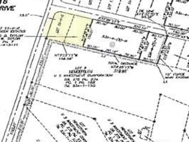 11 and 12 Comanchee Ln, Kilmarnock, VA 22482