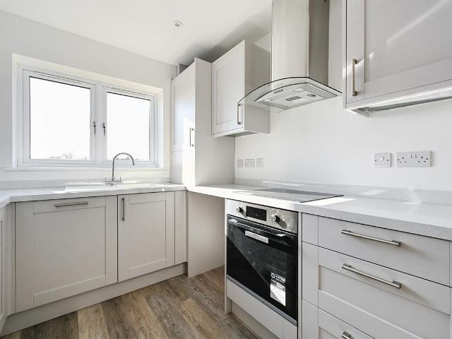 11 Ashford Road, New Romney TN28, 2 bed detached house to rent, £1,450 pcm | PrimeLocation