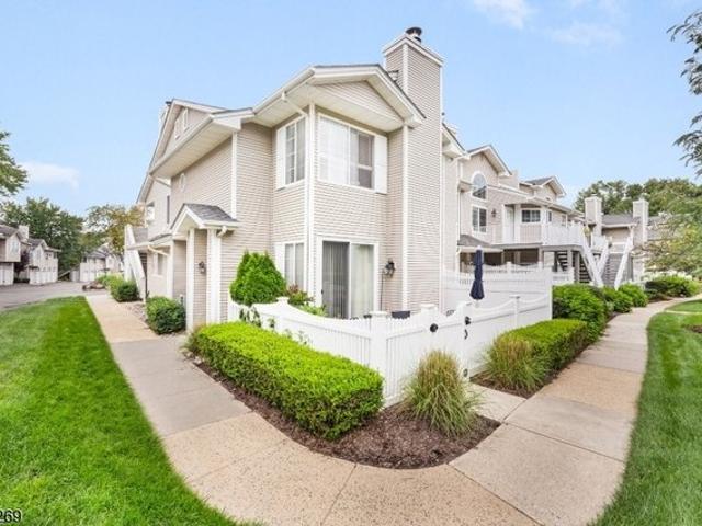 11 Ashley Ct, Bedminster Twp, NJ 07921