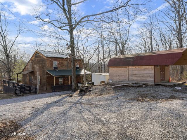 11 Arrowhead Dr