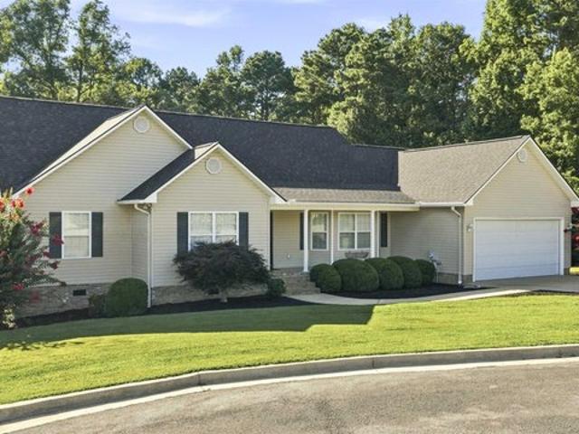 11 Autumn Run Rd NE, Fort Payne, AL 35967