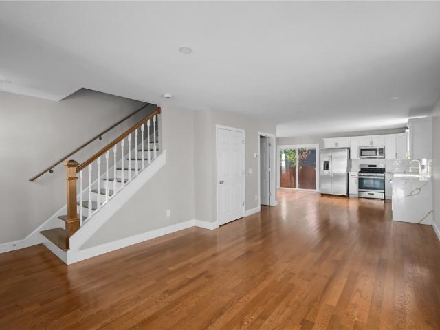11 Baldwin Court