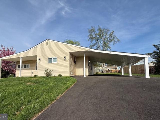 11 Barberry Ln, Levittown, PA 19054 | MLS #PABU2119 | Compass