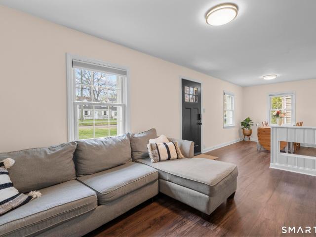 11 Barmore Dr W, Stamford, CT 06905 | MLS #24171