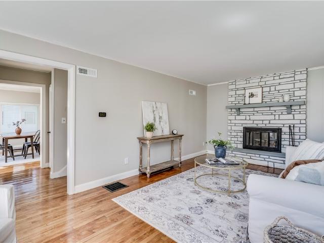 11 Baron Avenue
