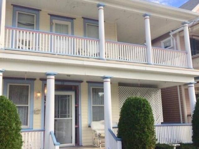 11 Bath Avenue