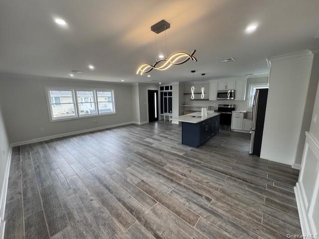 11 Bayview Avenue