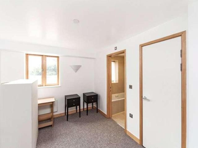 11 bed flat for sale