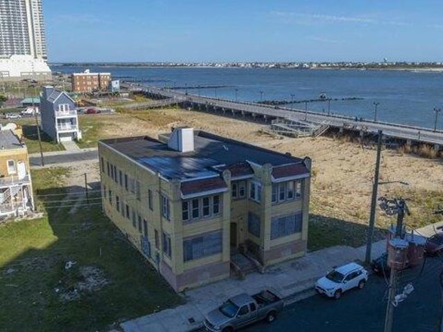 11 bedroom, Atlantic City NJ 08401 102586249