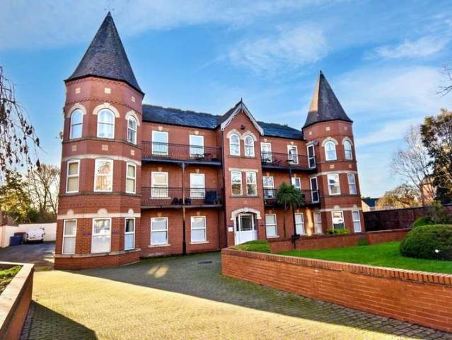 11 Bedroom Apartment Flat