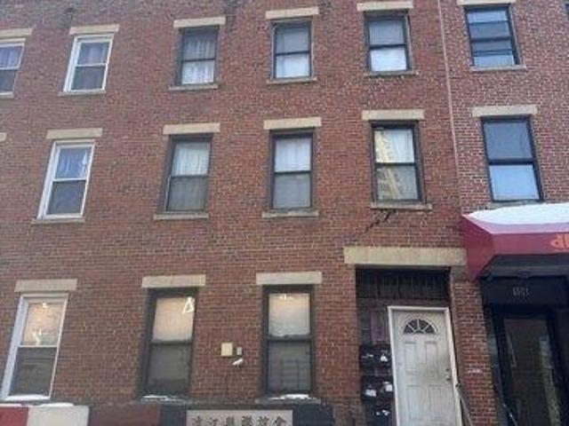 11 bedroom, Boston MA 02111 104567174