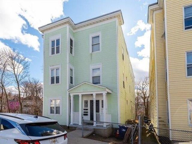11 bedroom, Boston MA 02124 102528783