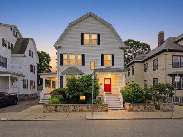 11 bedroom, Boston MA 02135 104442157