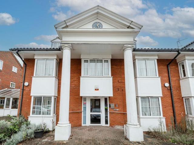 11 bedroom detached house for sale
