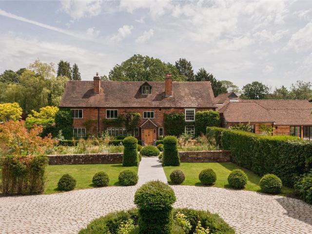 11 bedroom detached house for sale