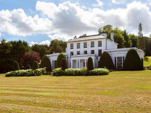 11 bedroom detached house for sale