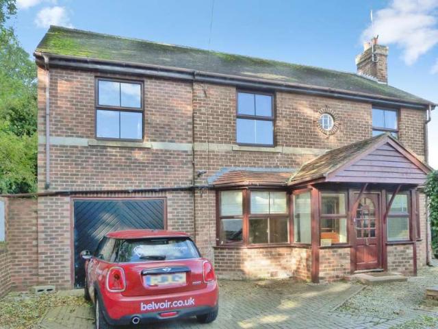 11 Bedroom Detached House