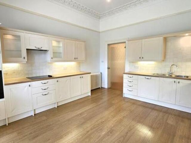 11 bedroom flat for sale in Craigmoor, 7 Branksome Wood Road, Bournemouth, BH2 6BT, BH2