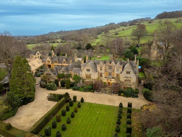 11 bedroom house for sale