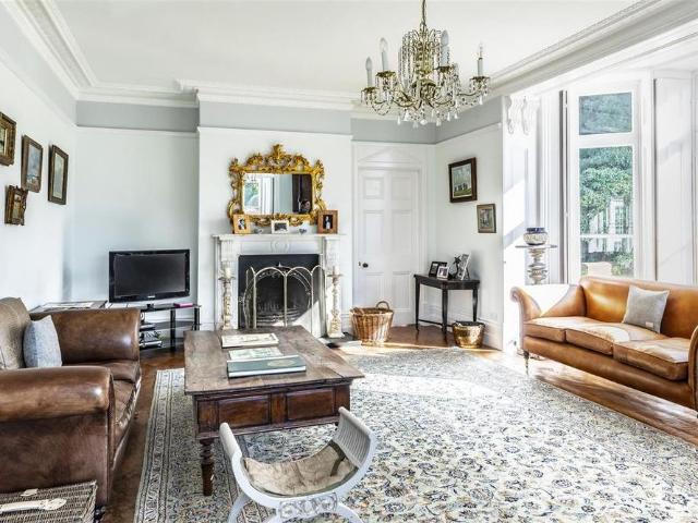 11 bedroom house to rent