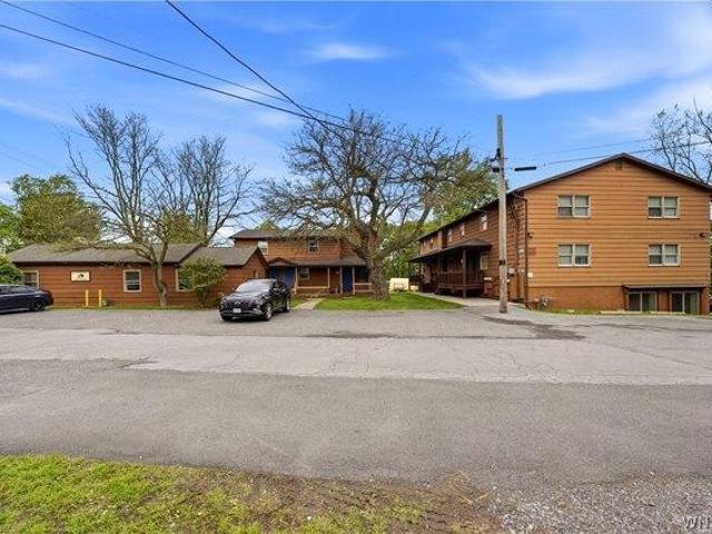 11 bedroom, Lockport NY 14094 104902717