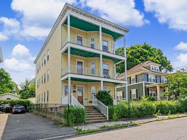 11 bedroom, Lowell MA 01852 104655002
