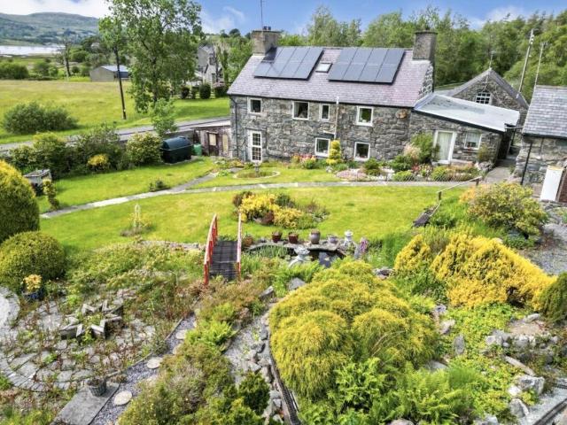 11 bedroom property for sale