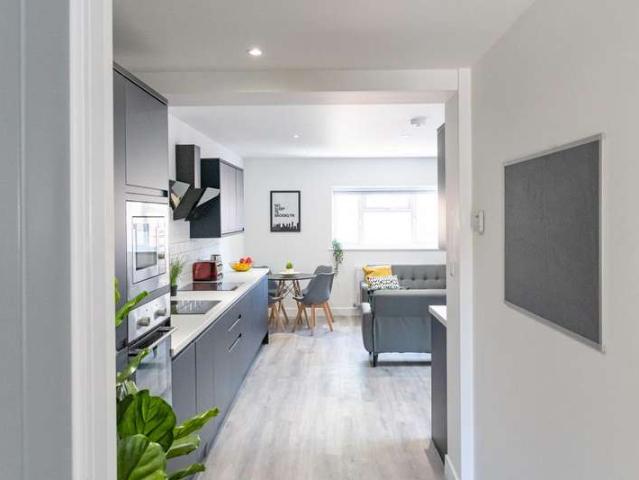 11 Bedroom Property