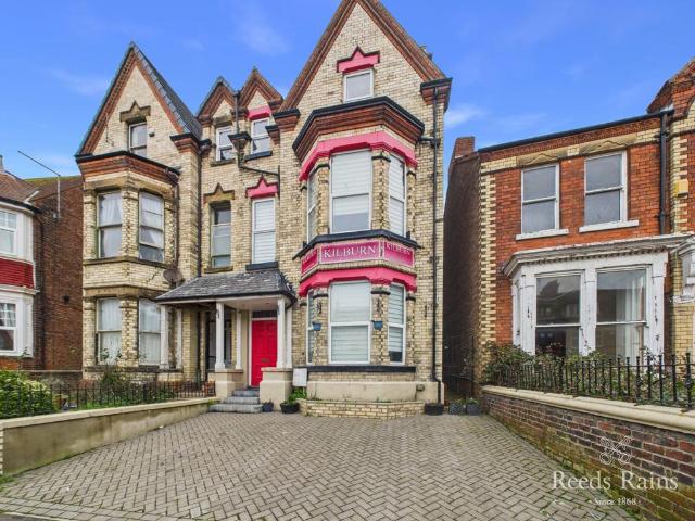 11 bedroom semi detached house for sale