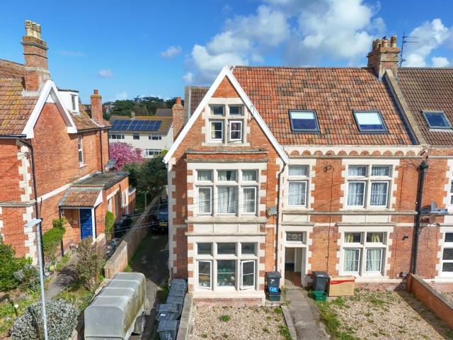 11 bedroom semi detached house for sale