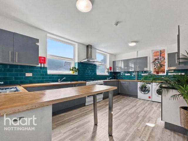 11 bedroom semi detached house for sale