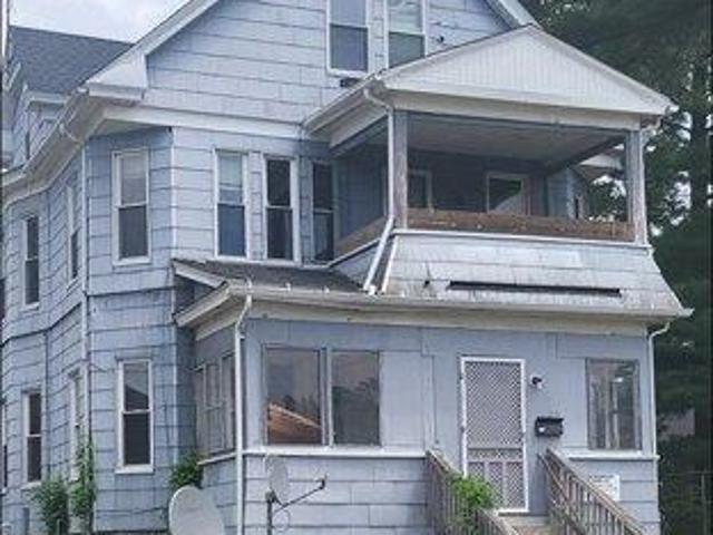 11 bedroom, Springfield MA 01109 104812054