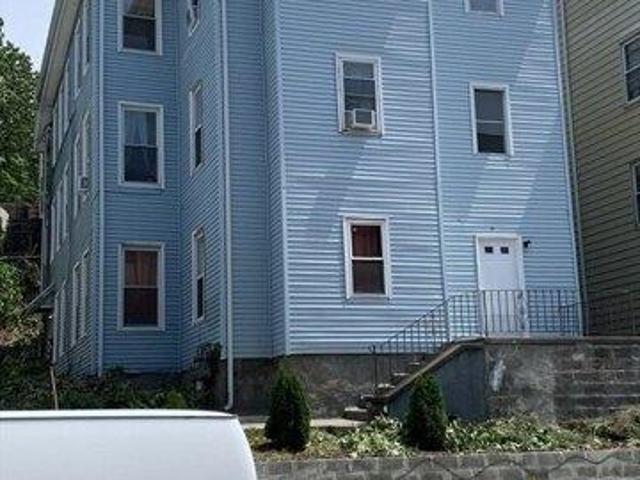 11 bedroom, Worcester MA 01605 104442796
