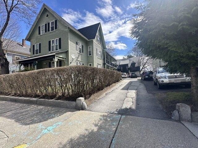 11 bedroom, Worcester MA 01610 101957657
