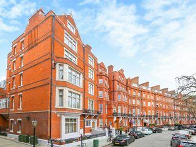 11 Bedrooms for sale in Kensington Court, London W8