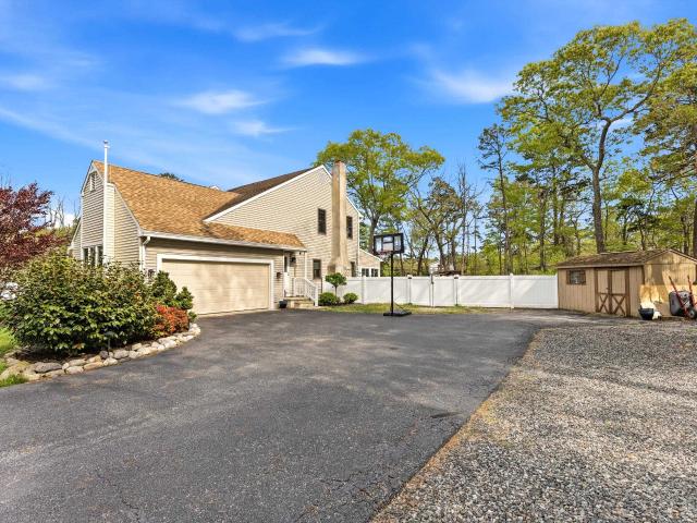 11 Berwyn Drive