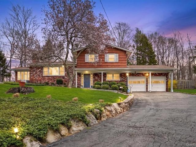 11 Billingsley Trl, Goldens Bridge, NY 10526