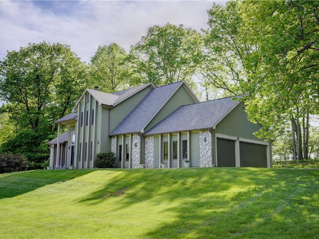 11 Birchstone Hill Road