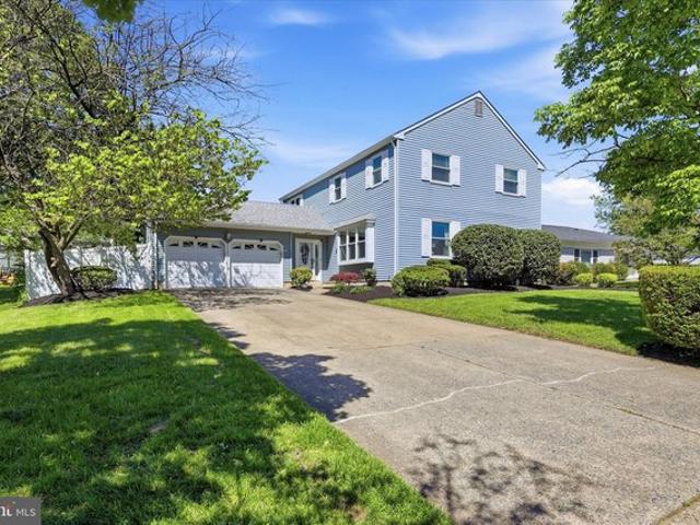 11 Birchwood Park Dr S, Cherry Hill, NJ 08003