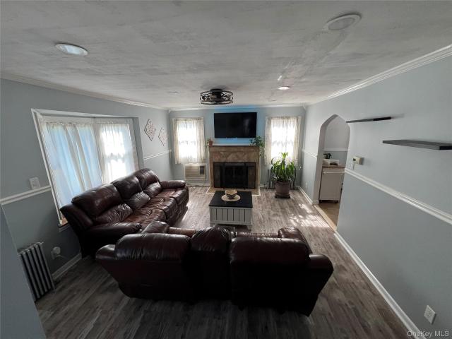 11 Bonaparte Place